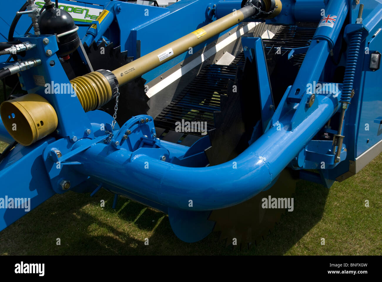 Potato lifting machine hi-res stock photography and images - Alamy