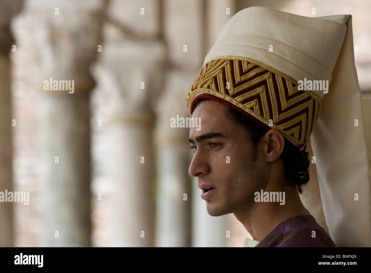 Istanbul topkapi palace costume hi-res stock photography and images - Alamy
