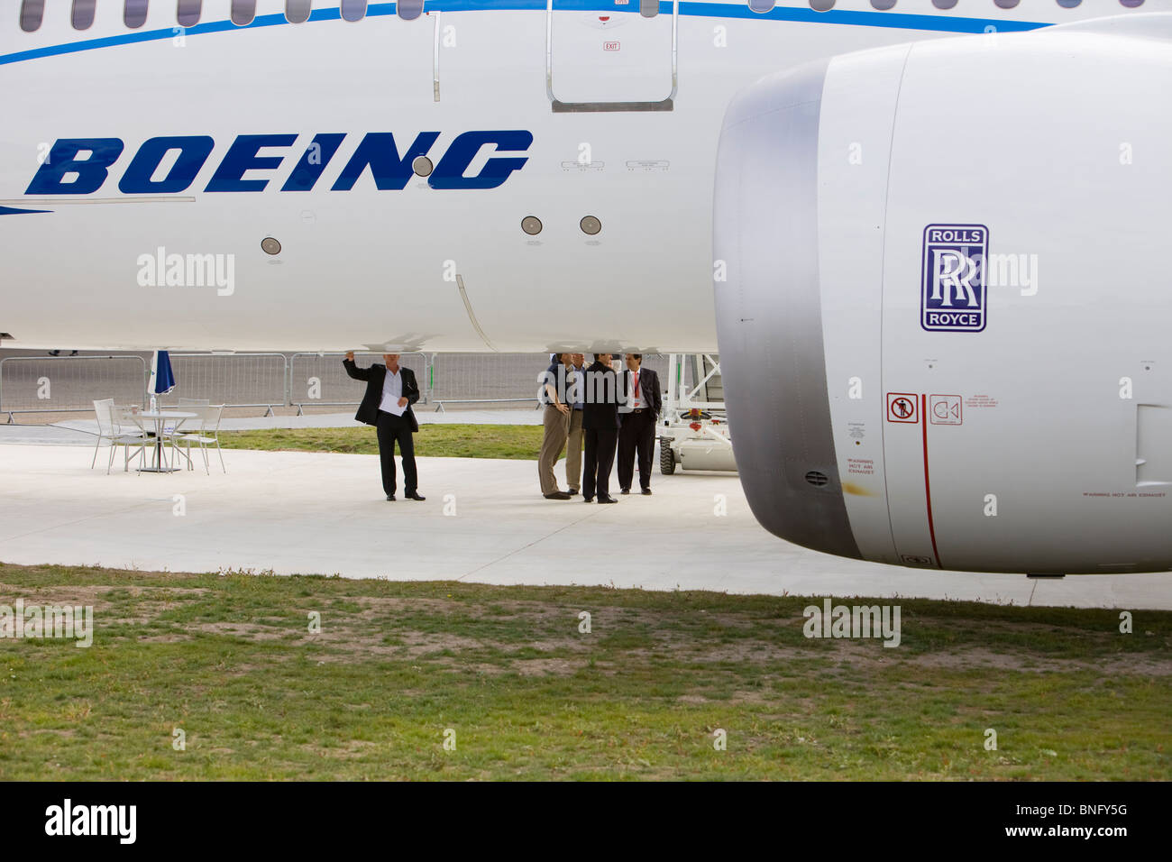 Boeing 787 Dreamliner & Rolls Royce Engine Stock Photo - Alamy