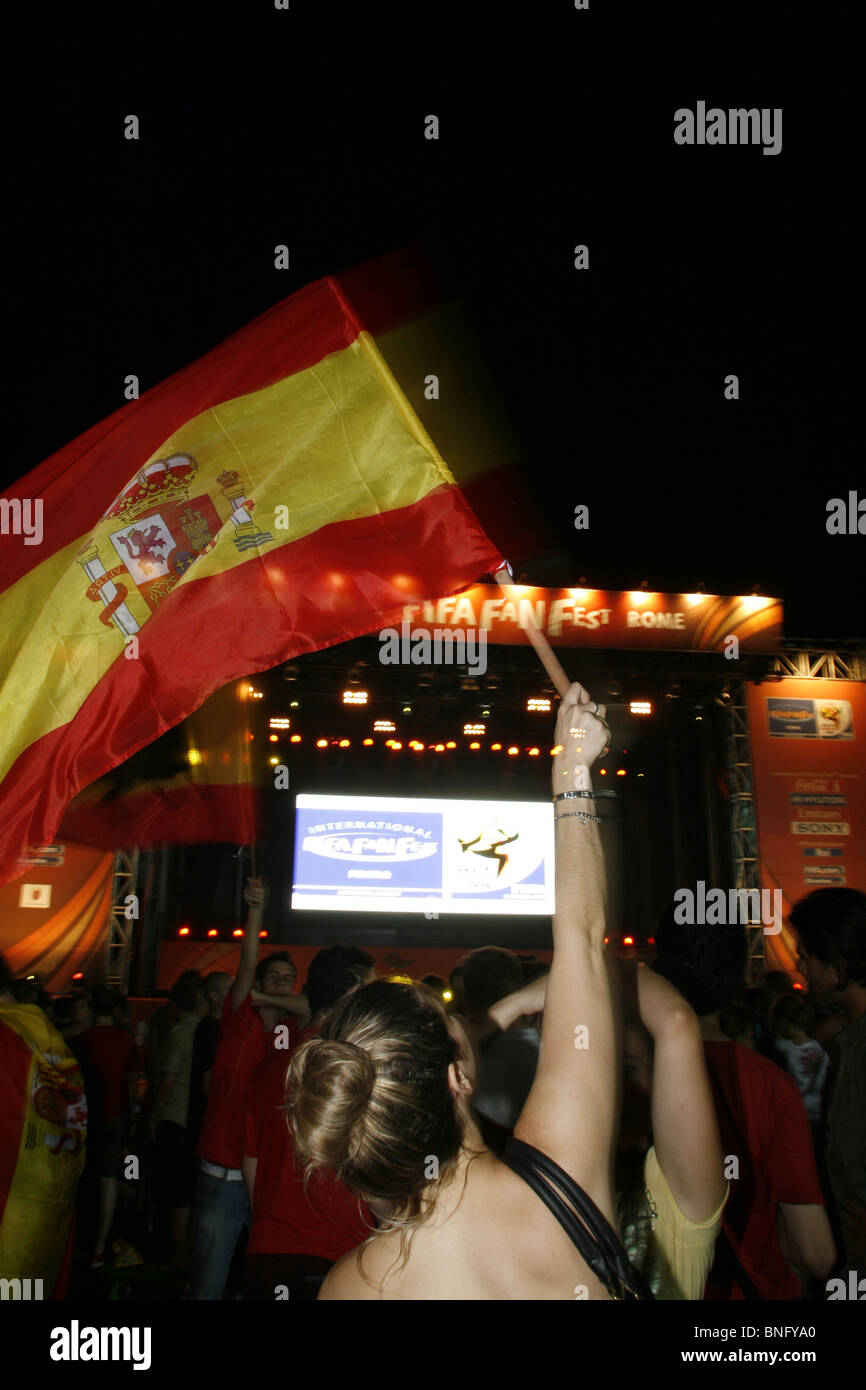 spanish supporters celebrating the victory over holland in the world ...
