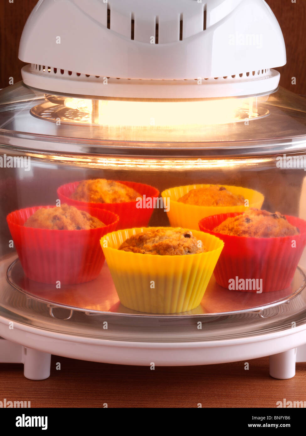 Halogen oven hi-res stock photography and images - Alamy