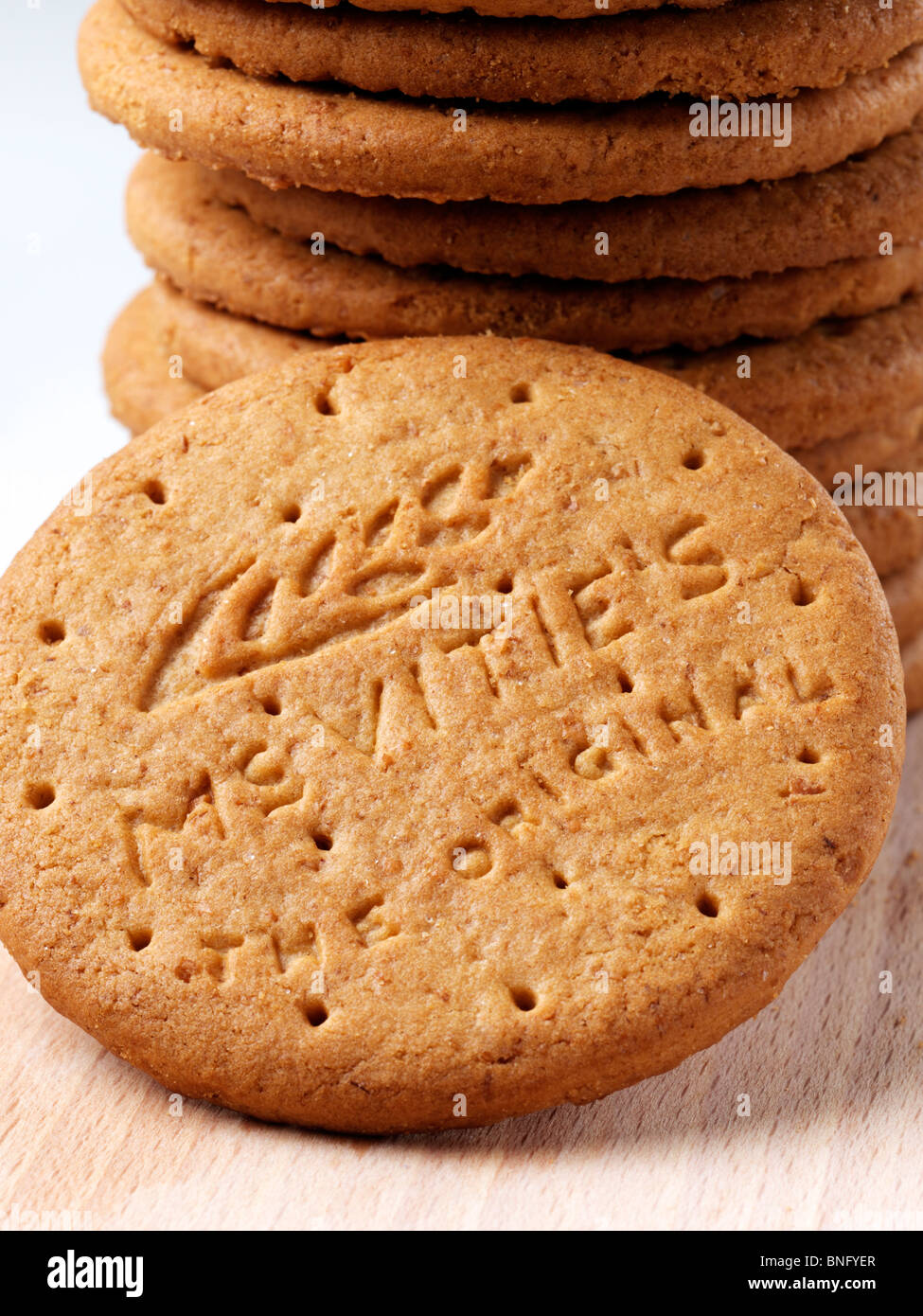 Flat round digestive cookies hi-res stock photography and images - Alamy