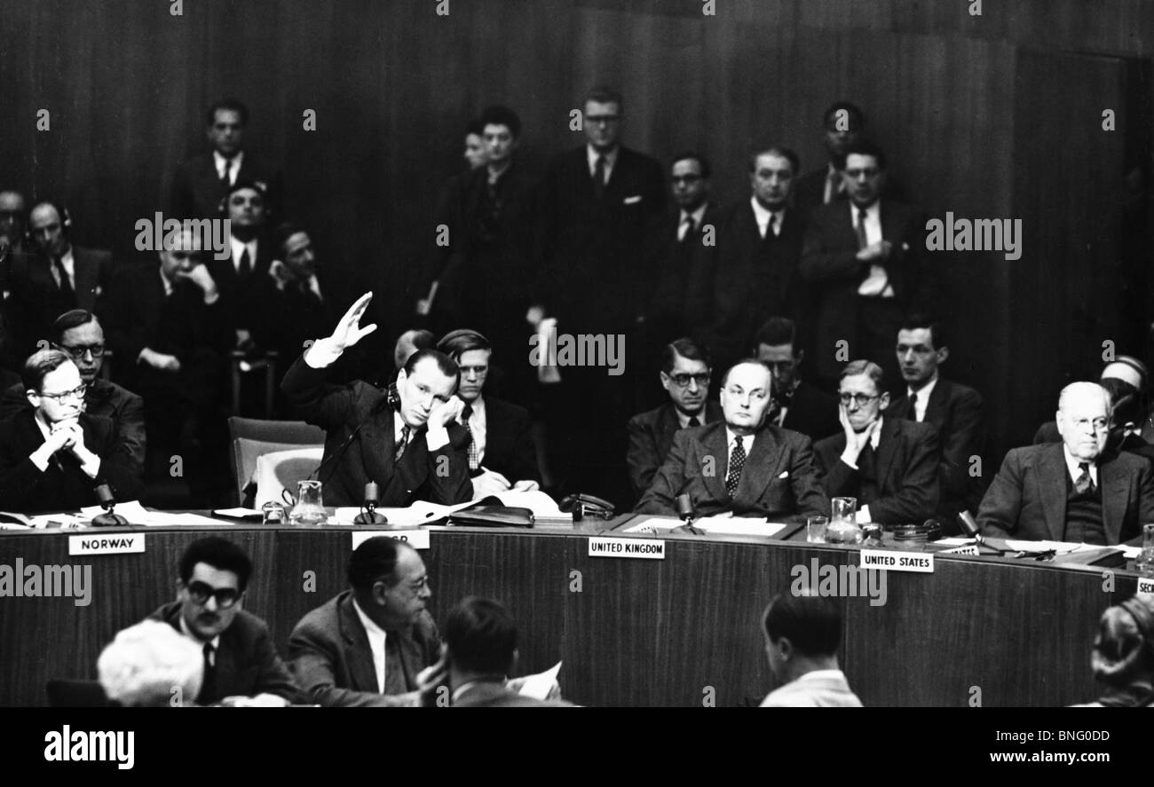 United nations security council Black and White Stock Photos & Images ...