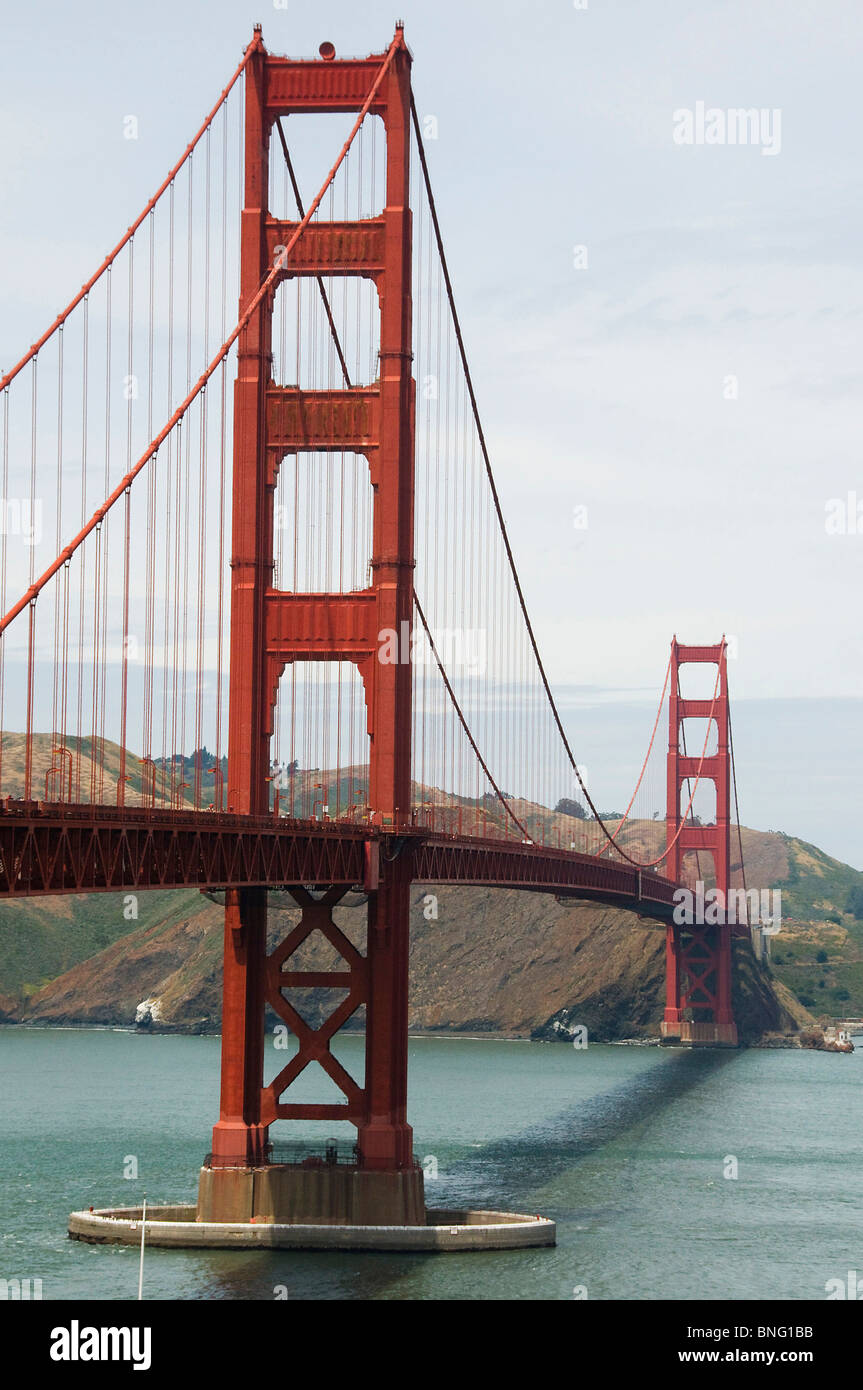 Suspension bridge across a bay, Golden Gate Bridge, San Francisco ...