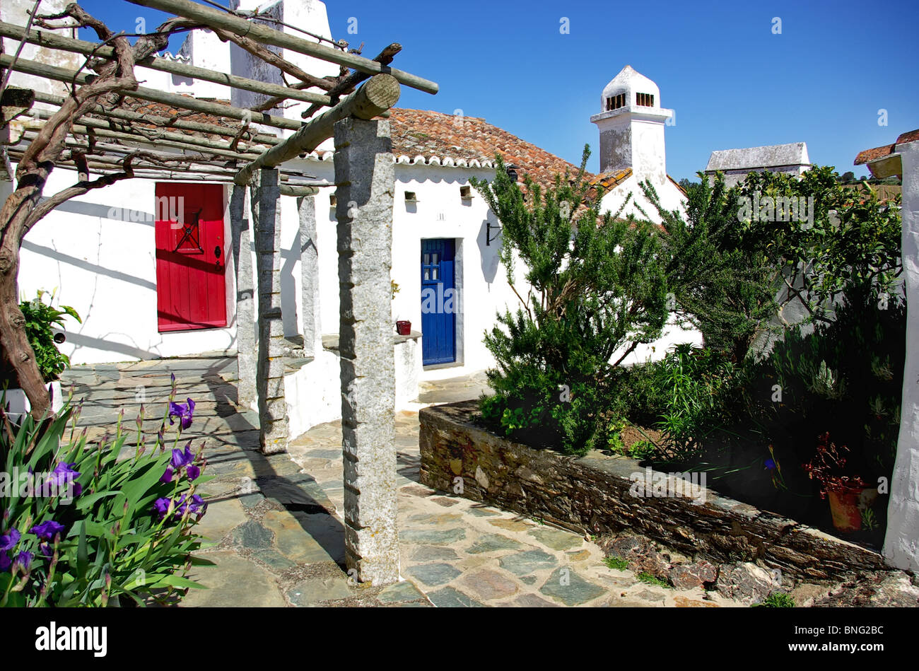 Alentejo style houses hi-res stock photography and images - Alamy
