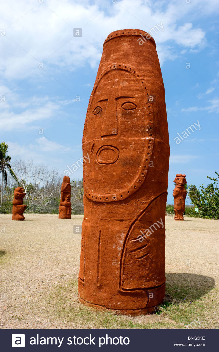 Aboriginal Statues High Resolution Stock Photography and Images - Alamy