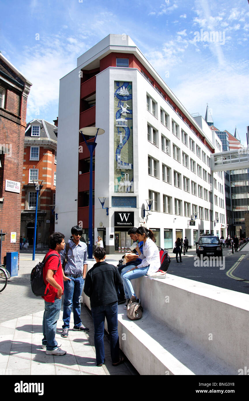 London school of economics and students hi-res stock photography and images - Alamy