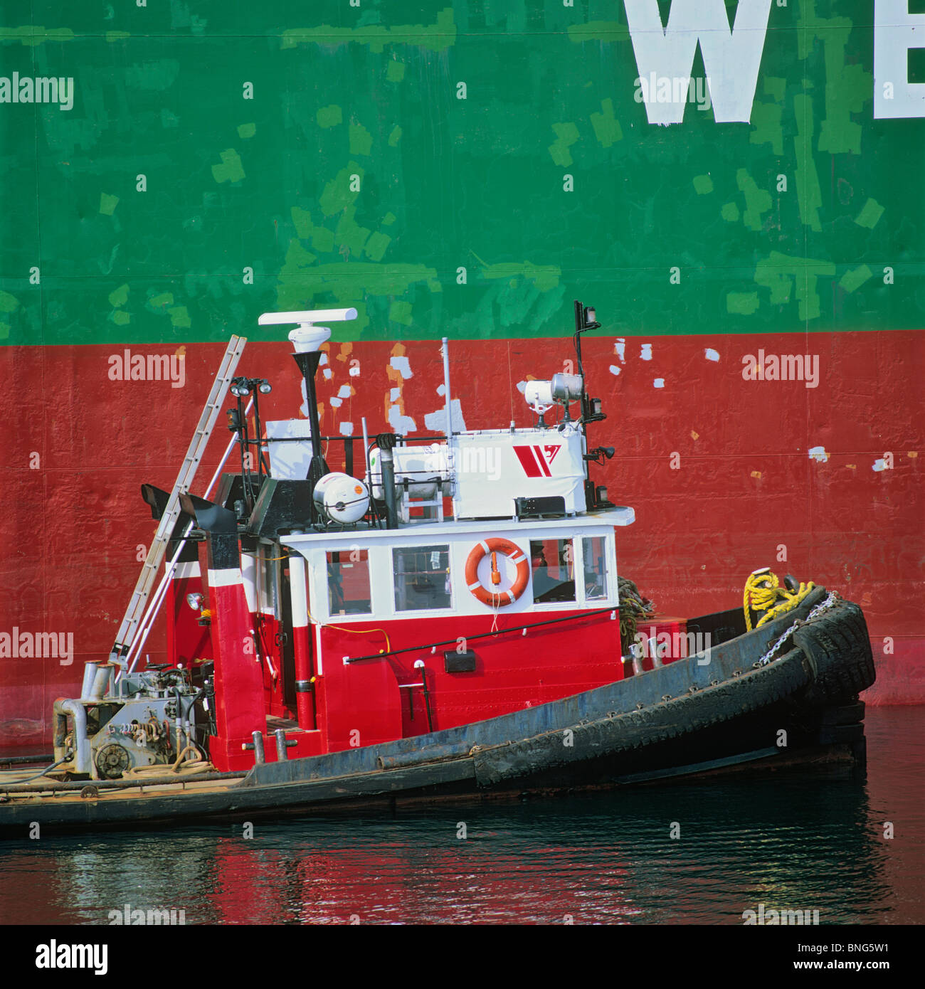 Tugboat in the sea, Victoria, Vancouver Island, British Columbia ...