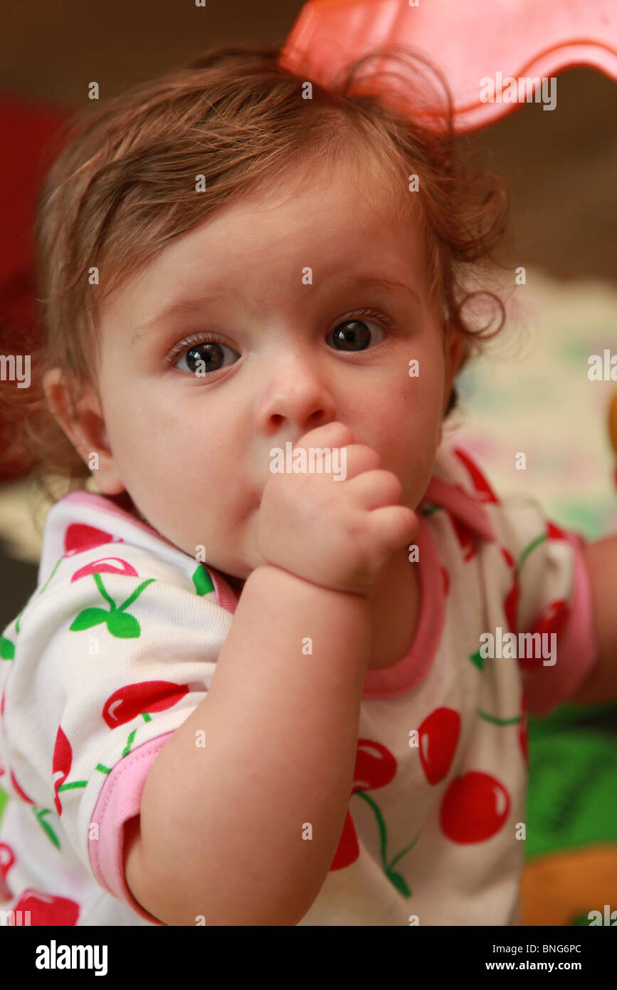 Thumb sucking kid hi-res stock photography and images - Alamy