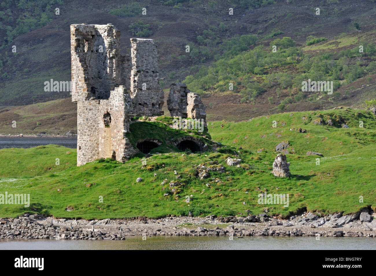 Ardvreck Castle, Loch Assynt, Sutherland, Scotland, United Kingdom ...