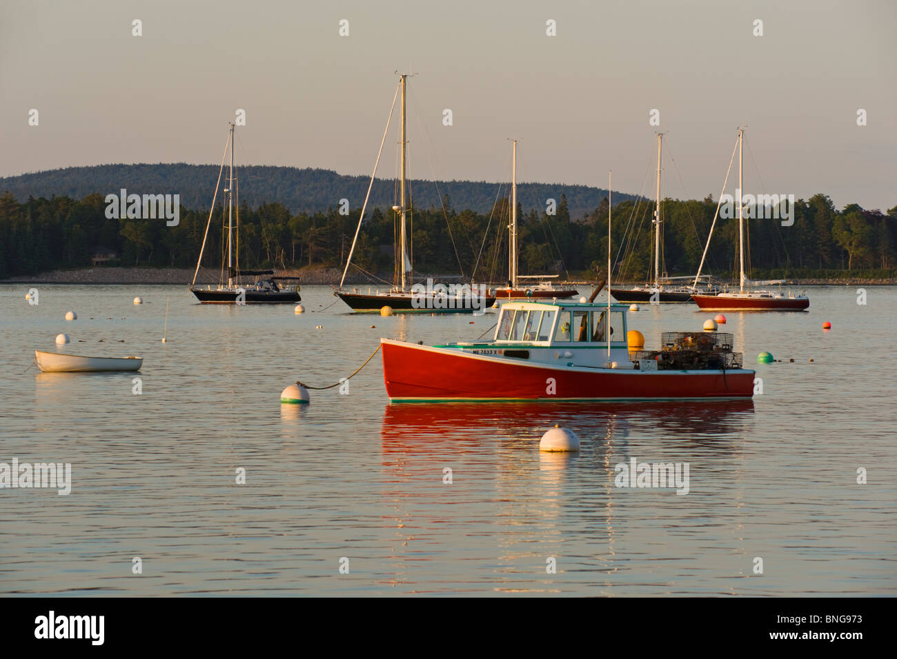 Desert island hi-res stock photography and images - Alamy