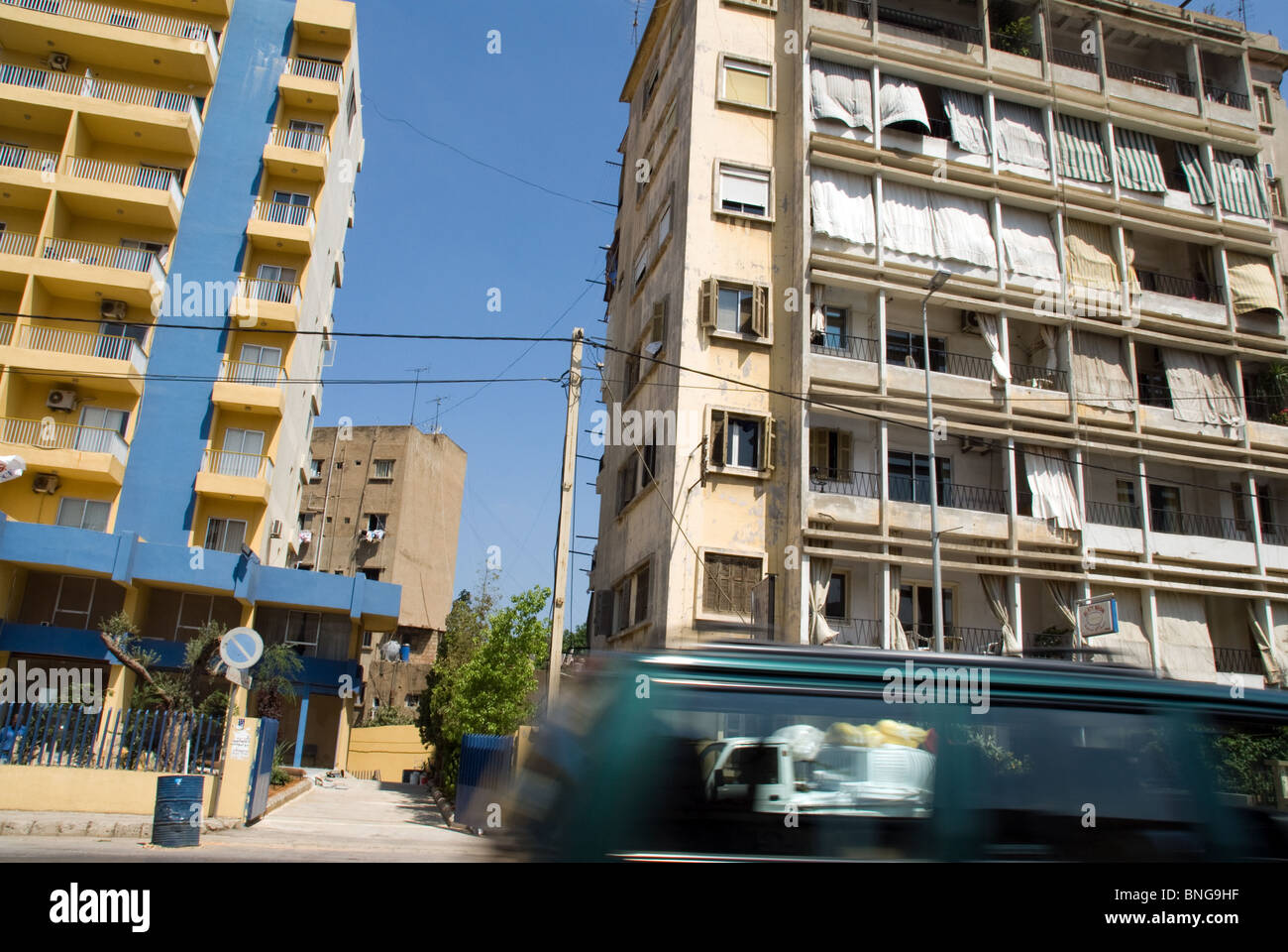 Old beside new architecture hi-res stock photography and images - Alamy