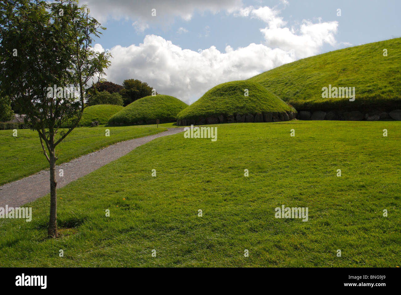 Burial mounds at Knowth, Ireland Stock Photo - Alamy
