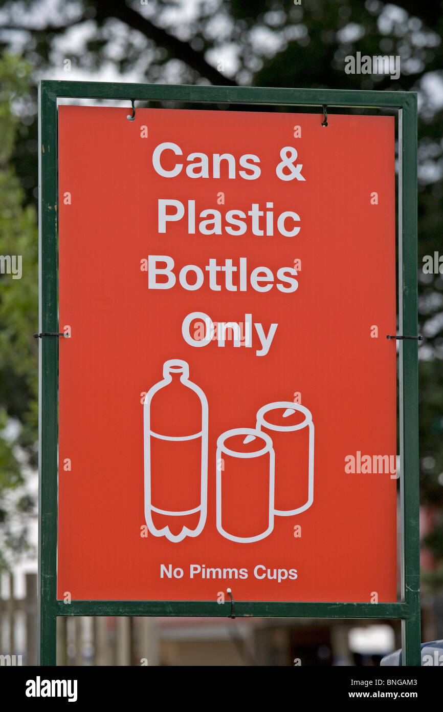 Recycle sign plastic bottles hi-res stock photography and images - Alamy
