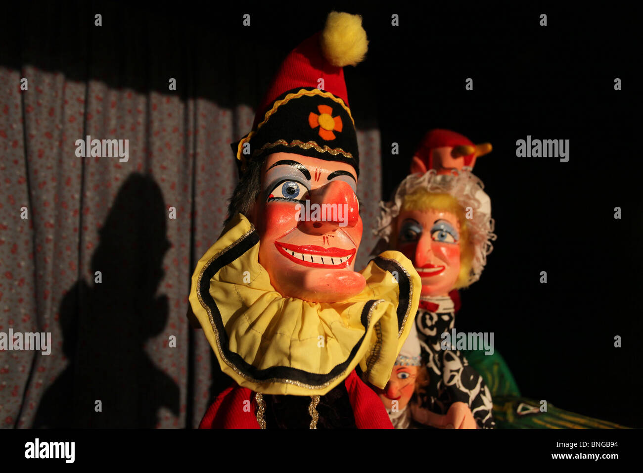 Theater puppets hi-res stock photography and images - Alamy