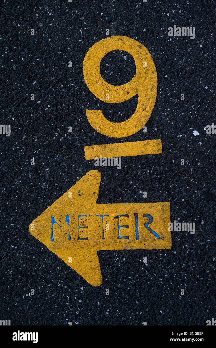 number 9 on road Stock Photo - Alamy