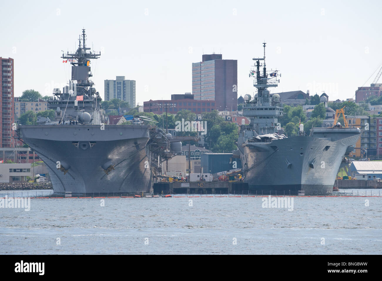 Uss wasp hi-res stock photography and images - Alamy