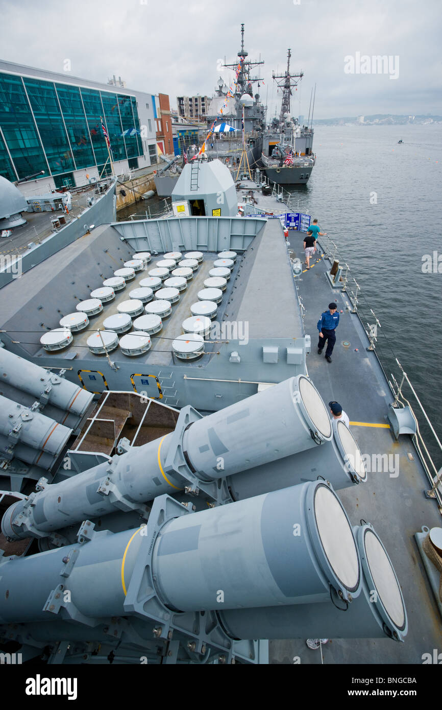 Type 100 class hi-res stock photography and images - Alamy