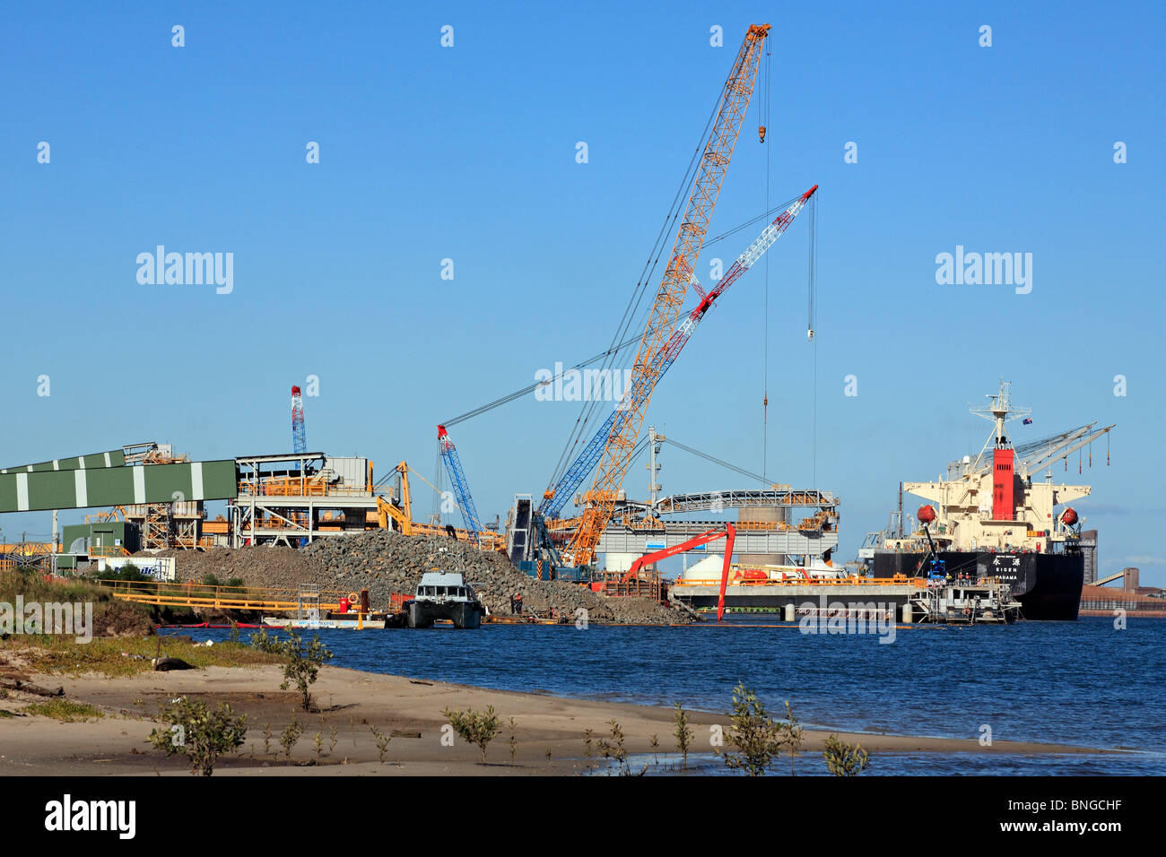 Bulk cargo loading hi-res stock photography and images - Alamy