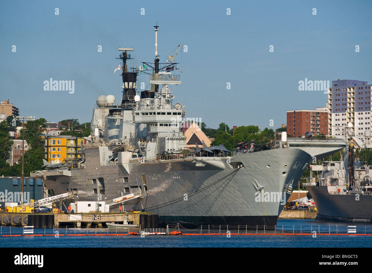 Invincible class aircraft carrier hi-res stock photography and images ...