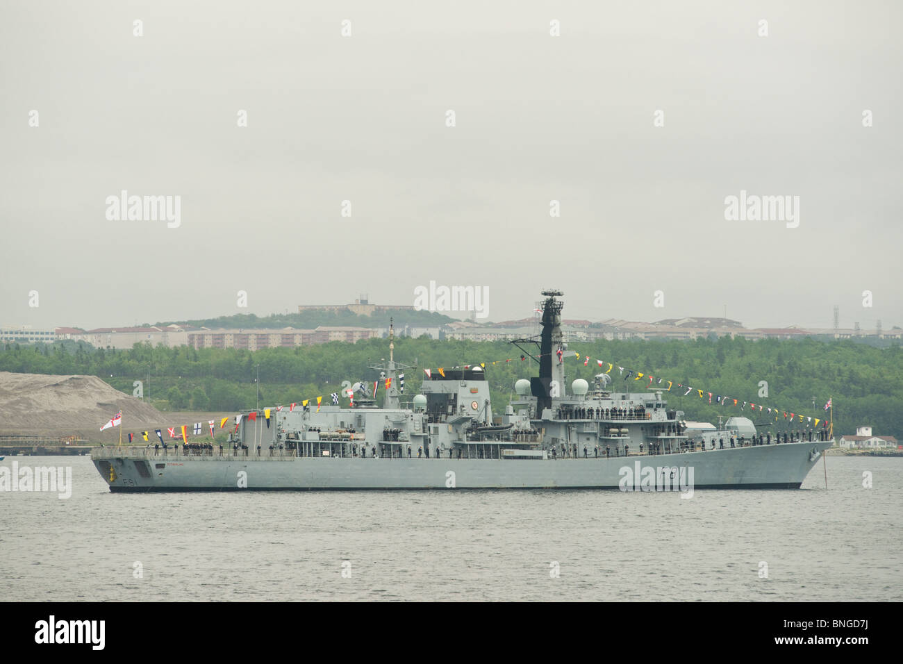Royal Navy frigate HMS SUTHERLAND sits at anchor during the 2010 Fleet ...