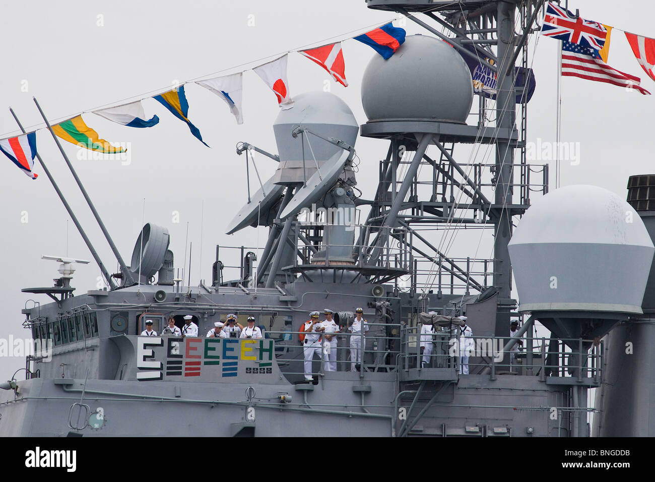 The bridge of US Navy cruiser USS GETTYSBURG during the 2010 Fleet ...
