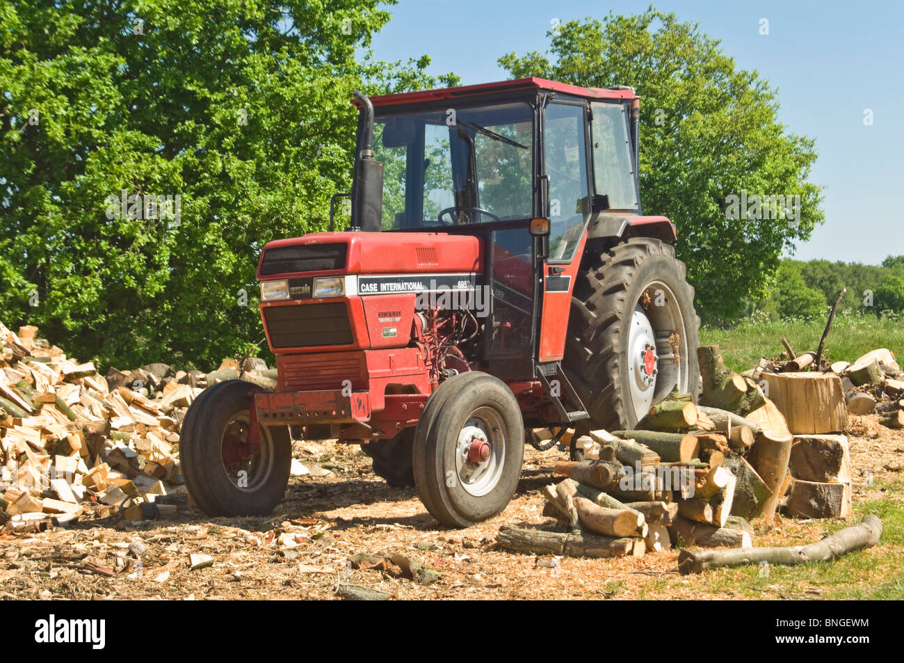 Large red tractor hi-res stock photography and images - Alamy
