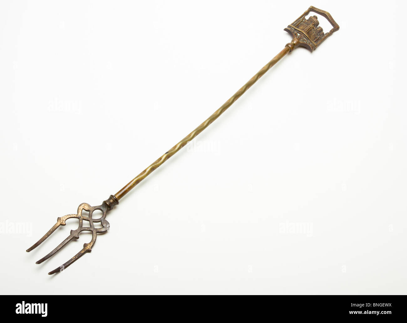 Vintage Solid Brass 3 pronged toasting fork with Windsor Castle motif ...