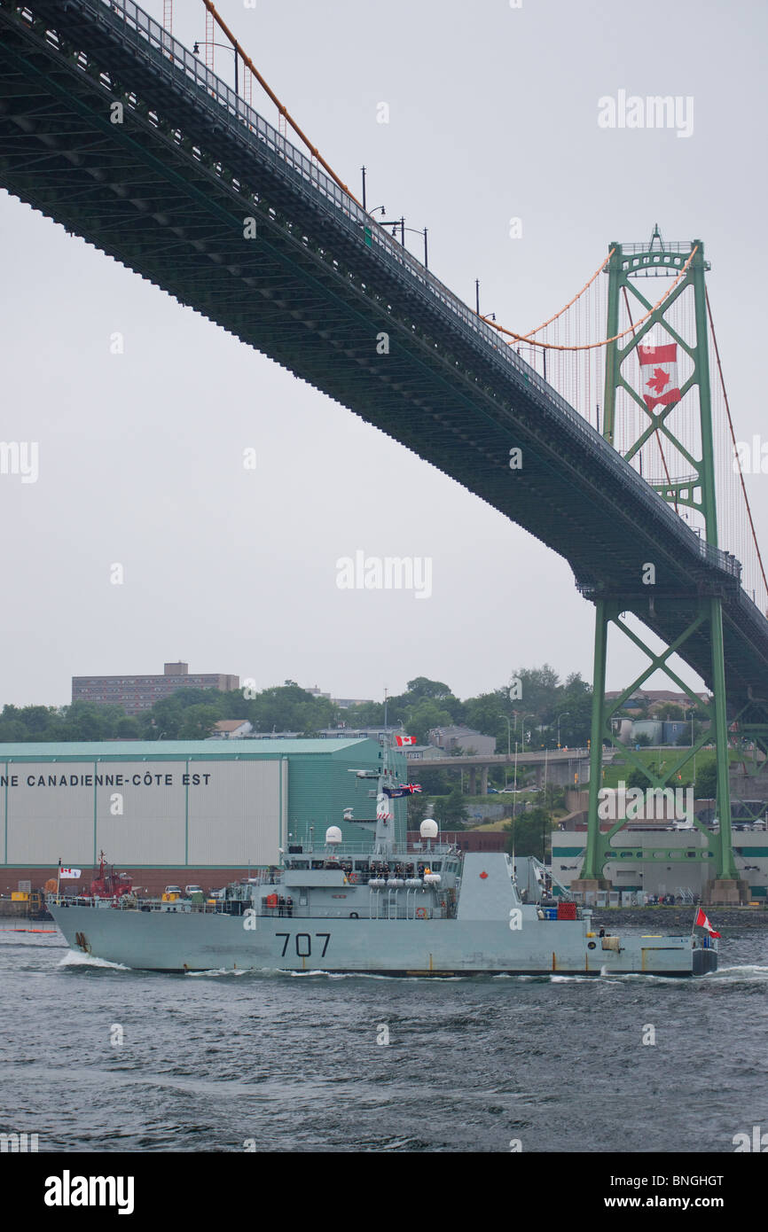 HMCS GOOSE BAY sails under the MacDonald Bridge during the 2010 Fleet ...