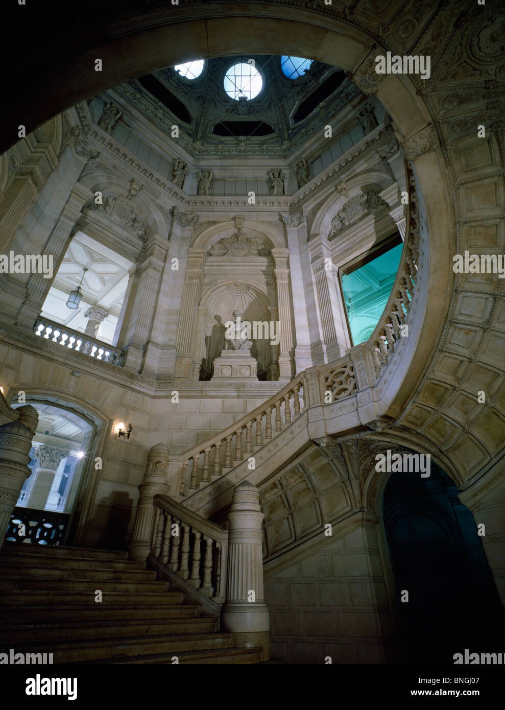 Paris stairway hi-res stock photography and images - Alamy