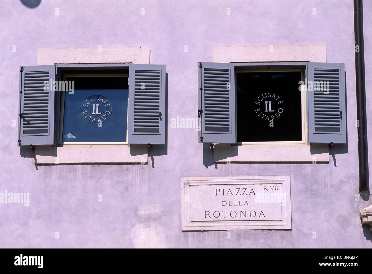 Rome old windows hi-res stock photography and images - Alamy
