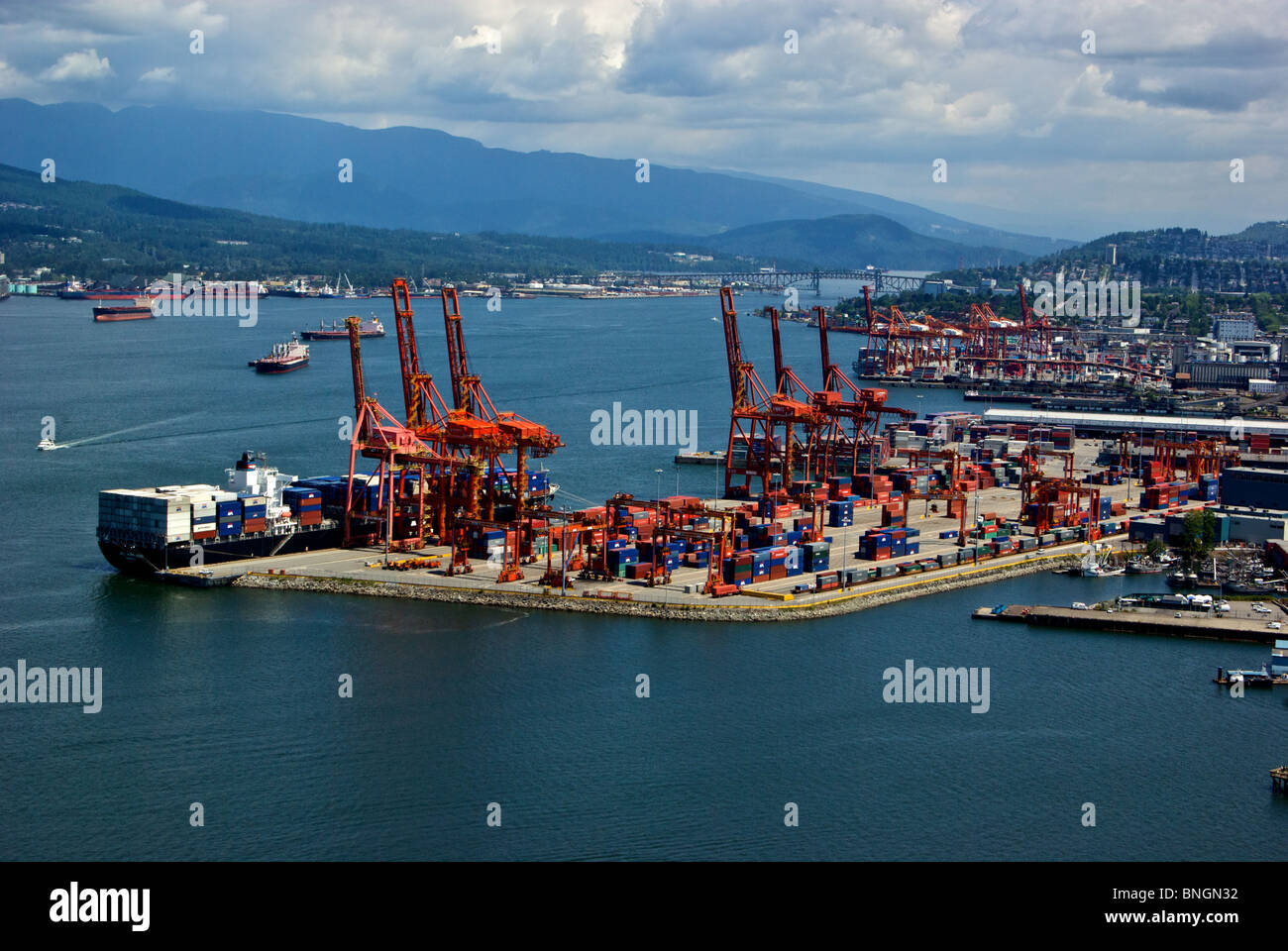Vancouver container ship port hi-res stock photography and images - Alamy