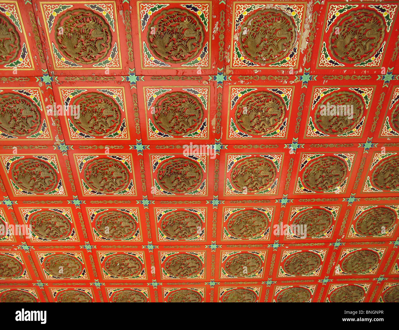 Ceiling decorations of a Chinese temple Stock Photo - Alamy