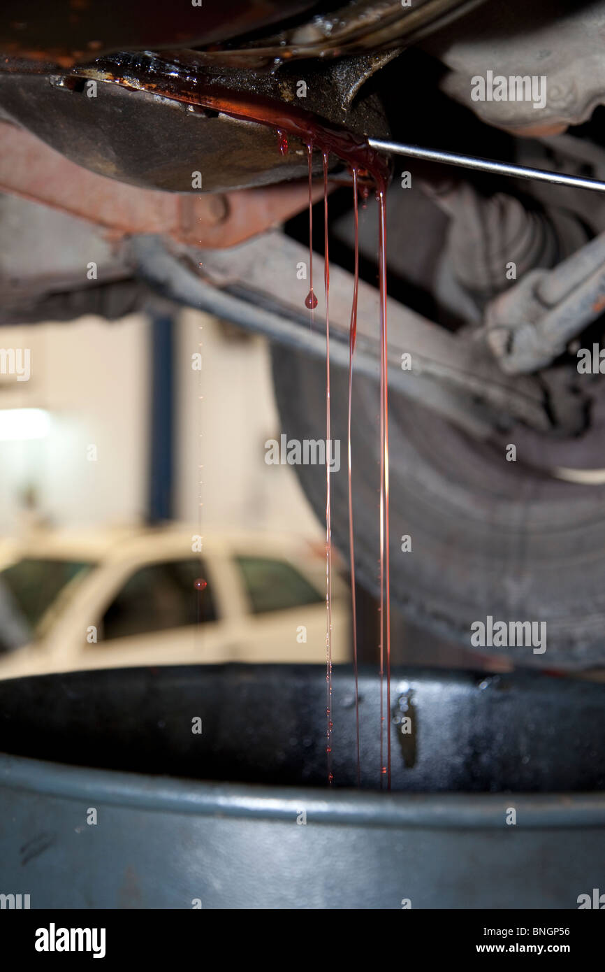 Car oil recycling hi-res stock photography and images - Alamy