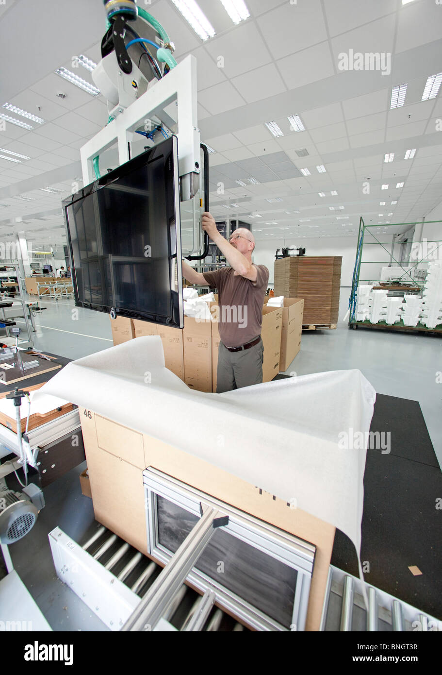 Television sets hi-res stock photography and images - Alamy