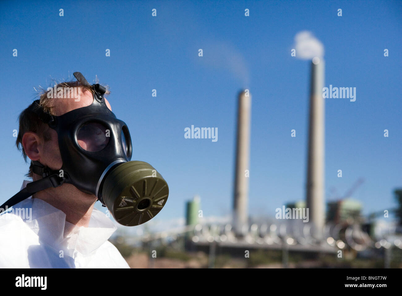 Image of head with gas mask hi-res stock photography and images - Alamy