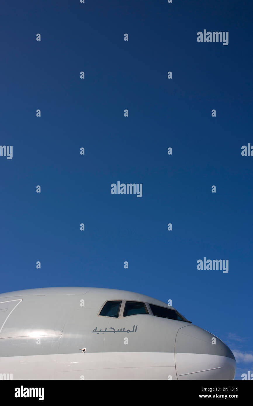 Qatar airways hi-res stock photography and images - Alamy