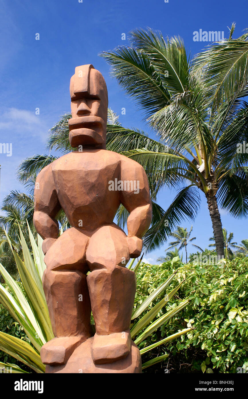 Replica statues of Polynesian Gods decorate the outside of the ...