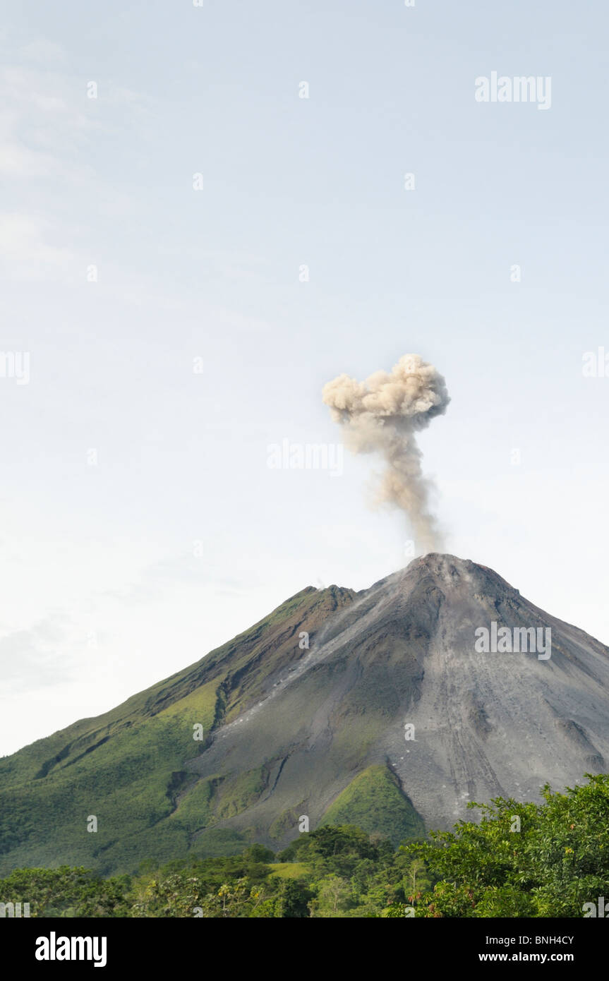 Costa rica active volcano hi-res stock photography and images - Alamy