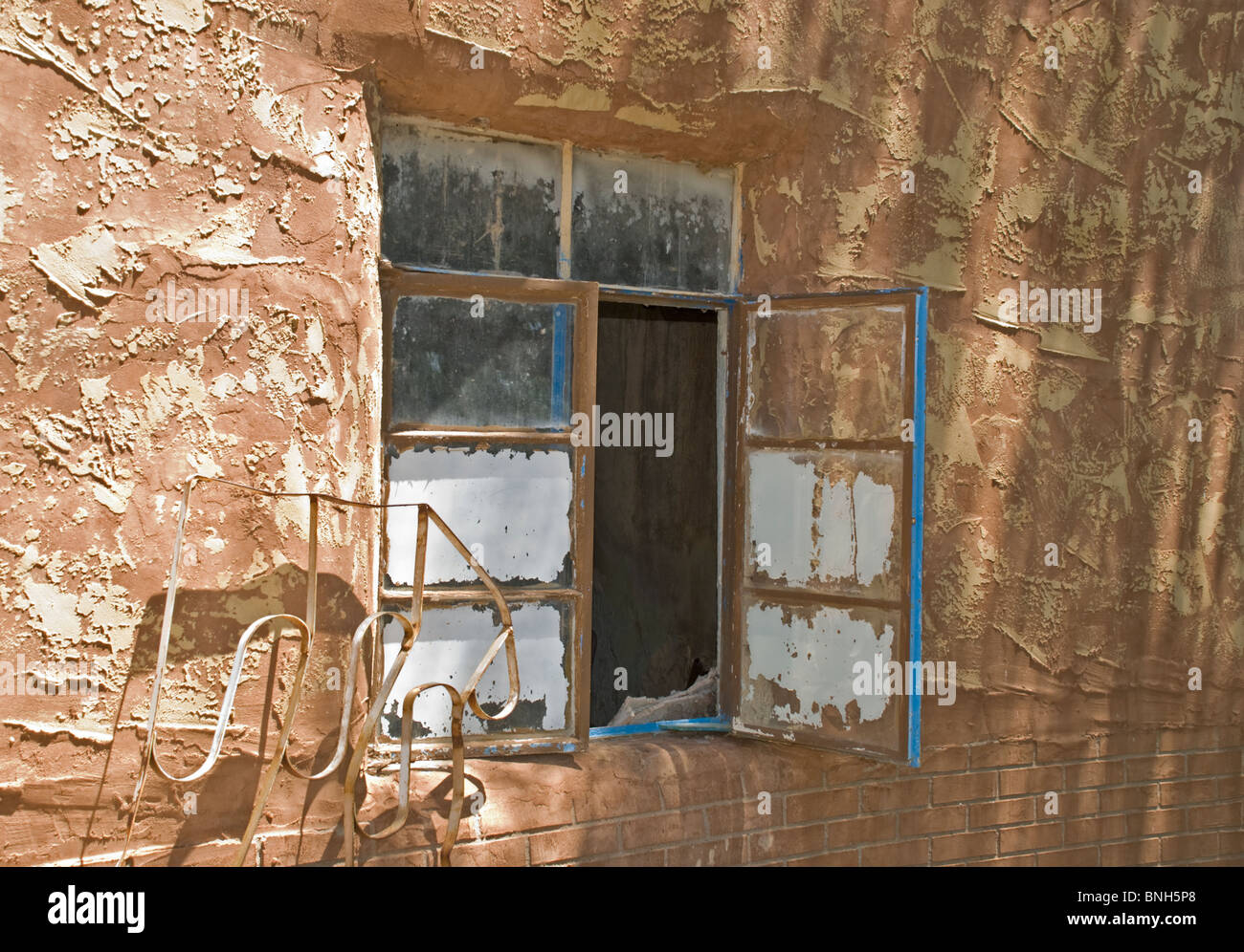 Junk left outside an abandoned building surprisingly provides a ...