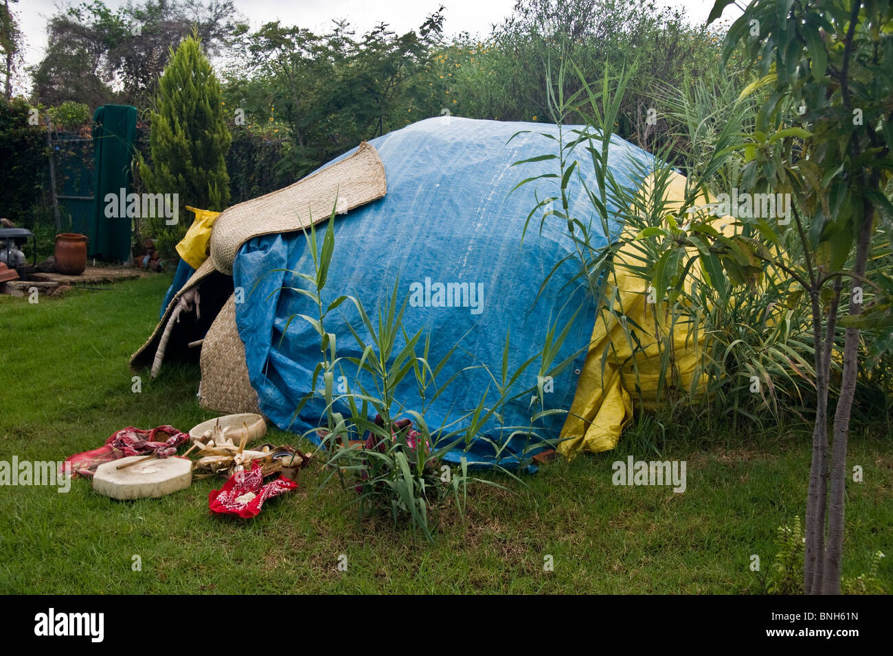 Temazcal ceremony hi-res stock photography and images - Alamy