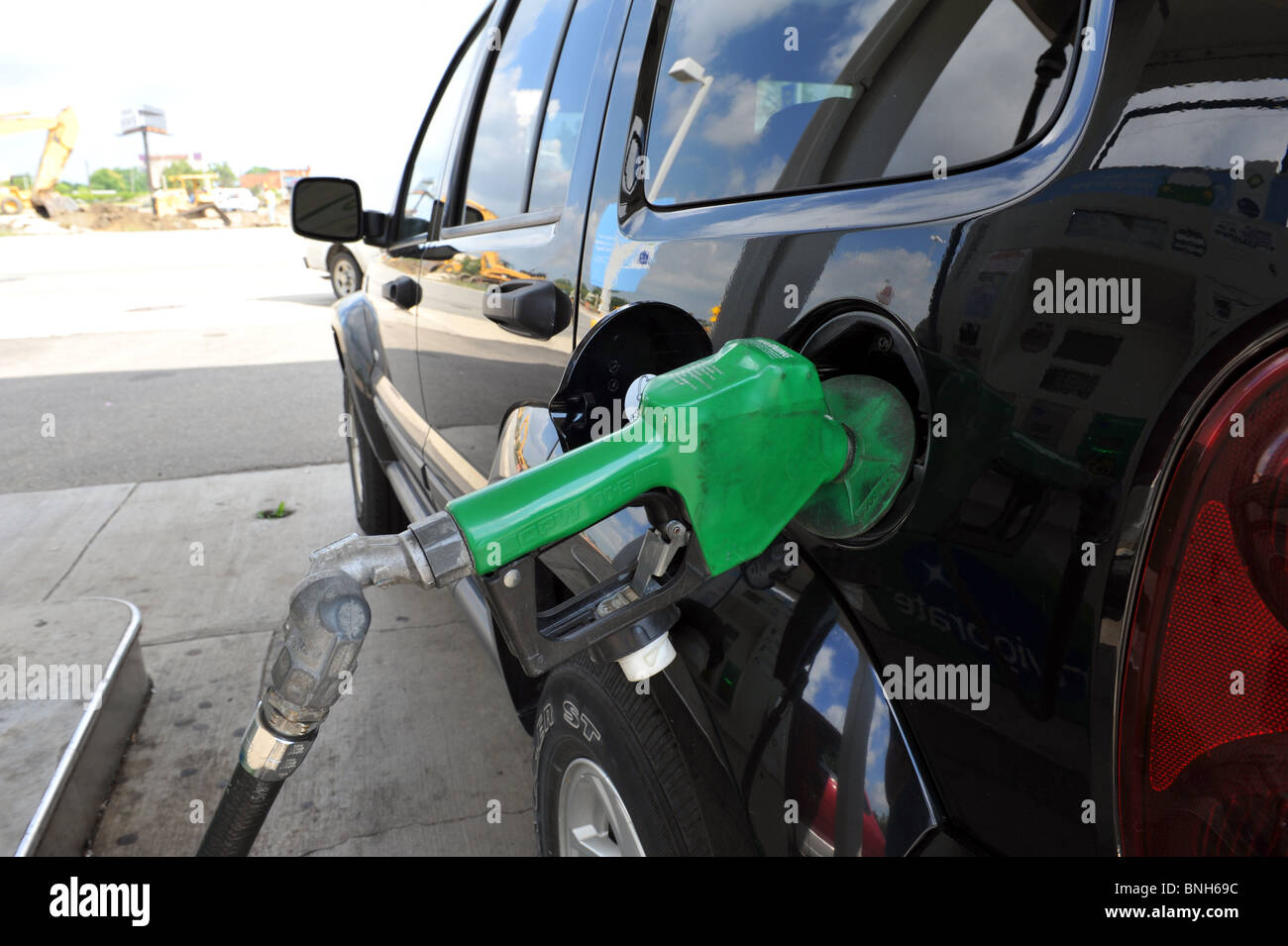 Gas pump lock hi-res stock photography and images - Alamy
