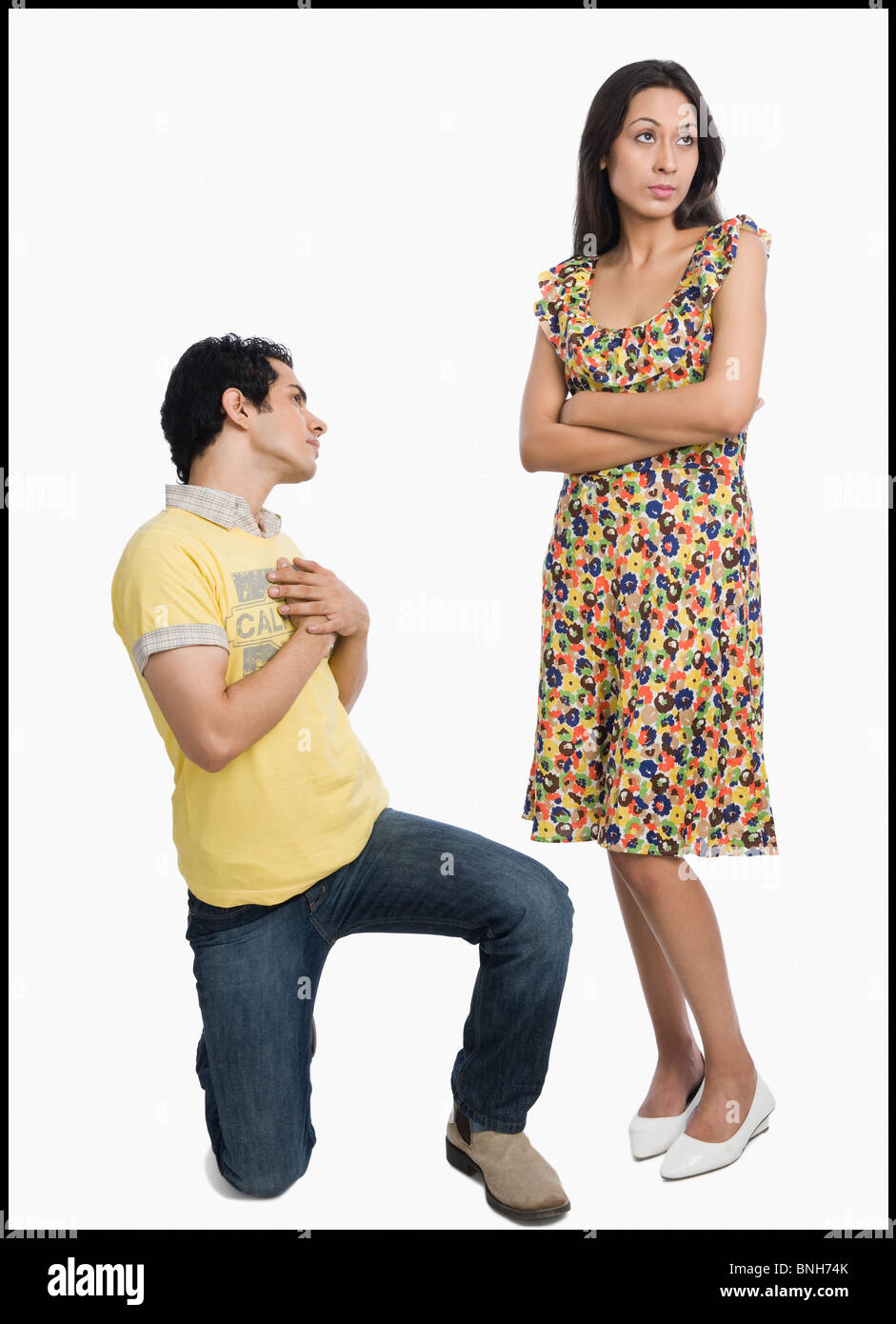 Man proposing to a woman Stock Photo - Alamy