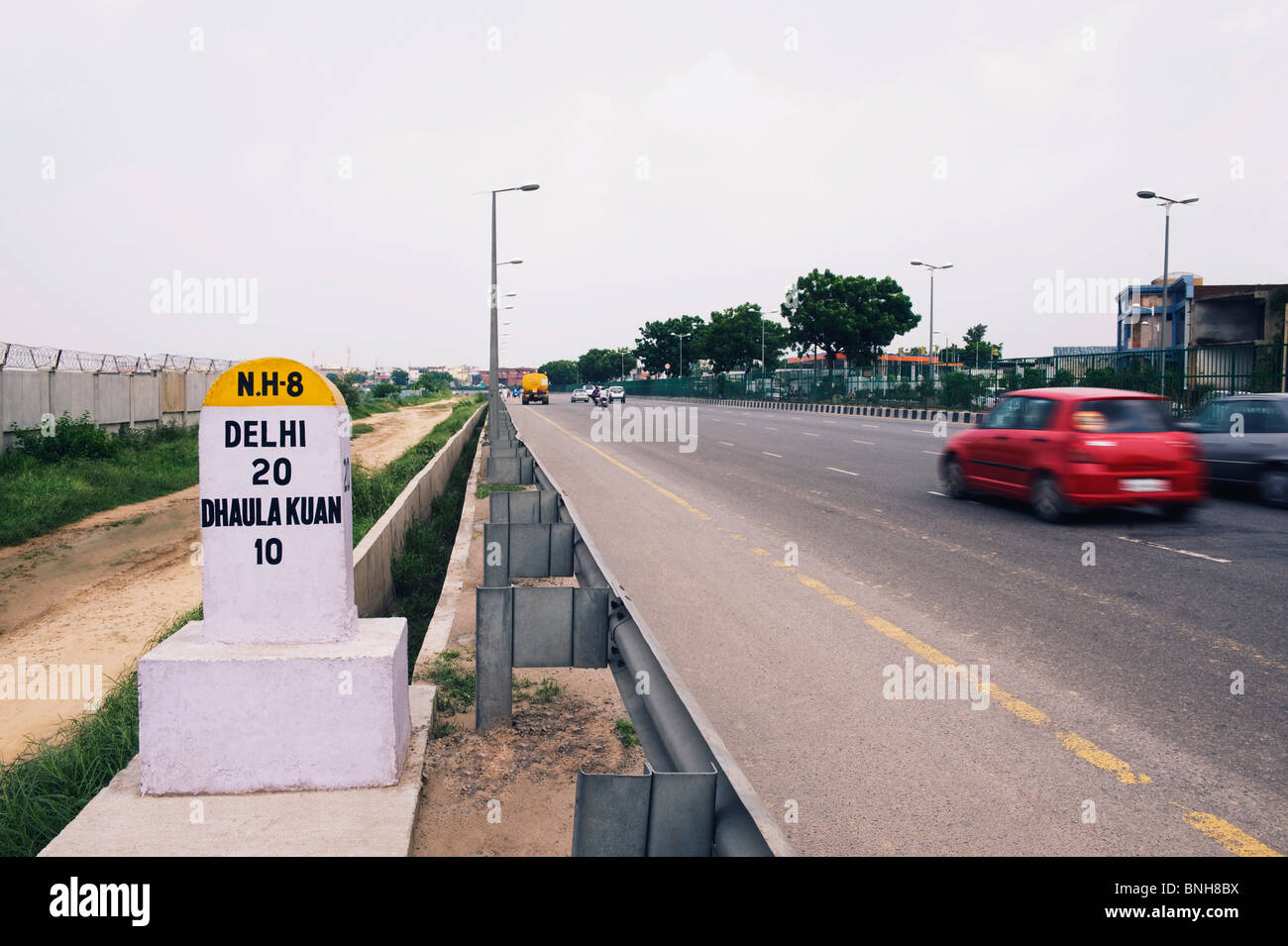 Roadside milestone hi-res stock photography and images - Alamy