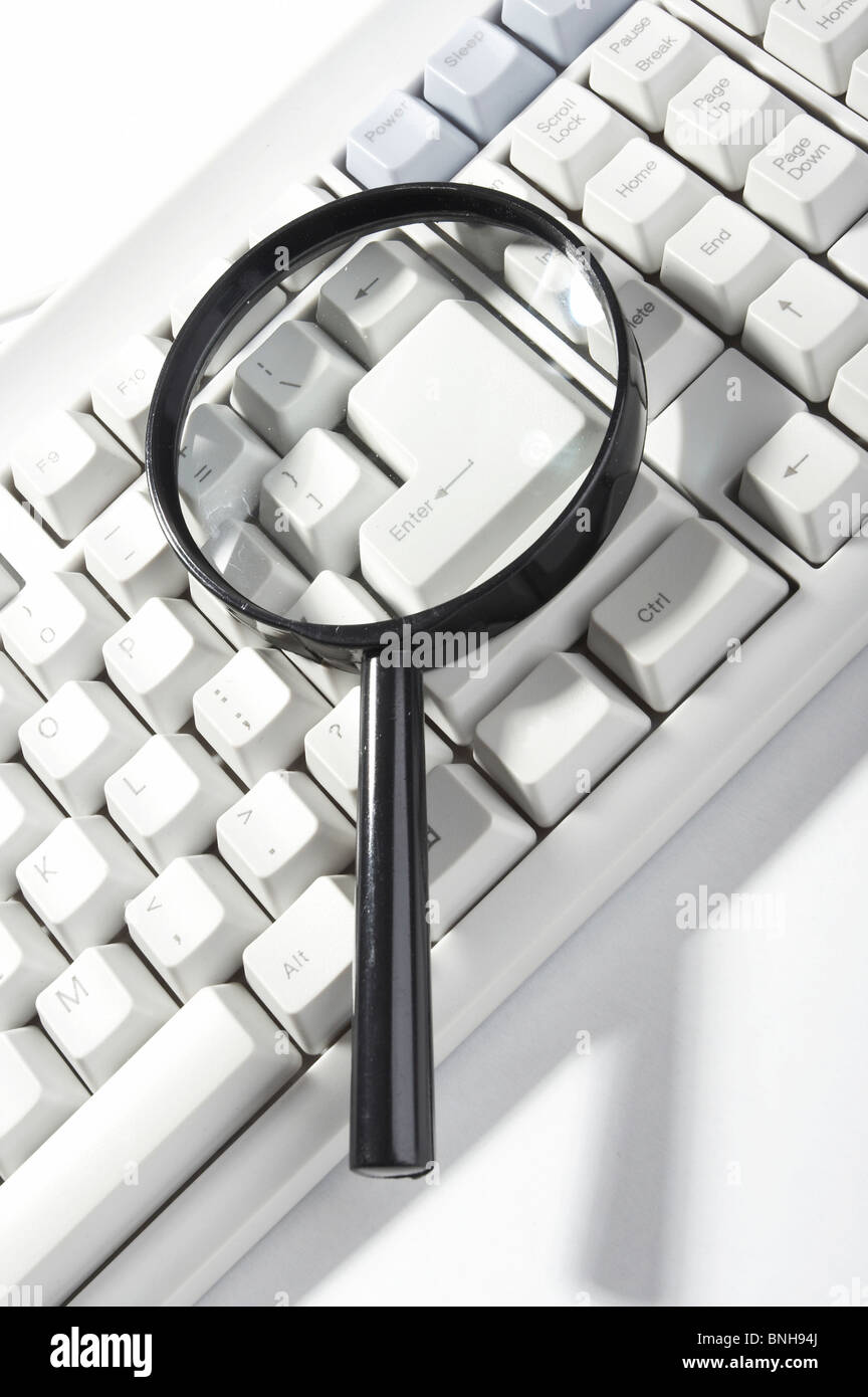 Magnifying glass search button hi-res stock photography and images - Alamy