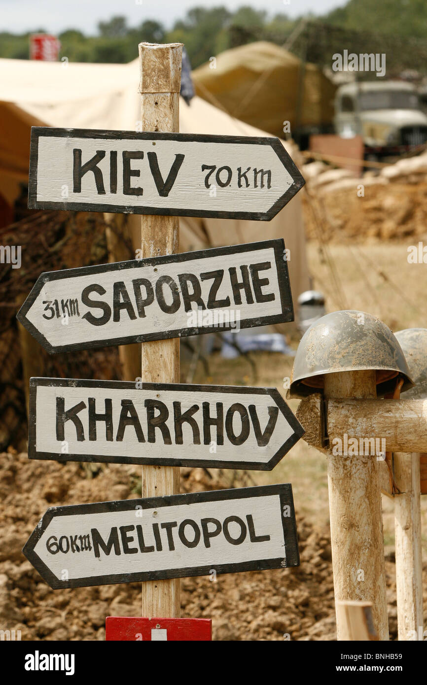 Second world war sign hi-res stock photography and images - Alamy