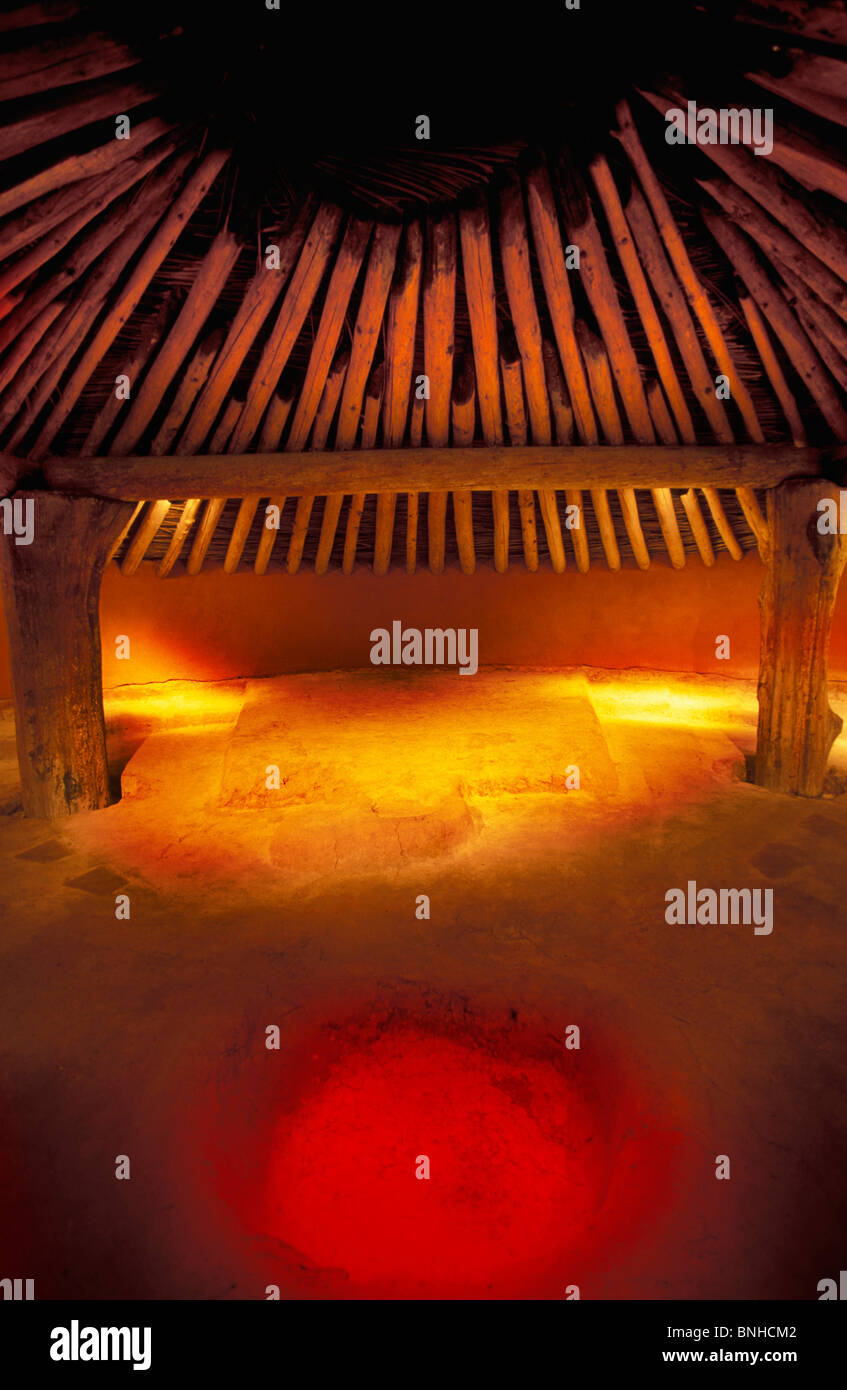 Ocmulgee earth lodge hi-res stock photography and images - Alamy