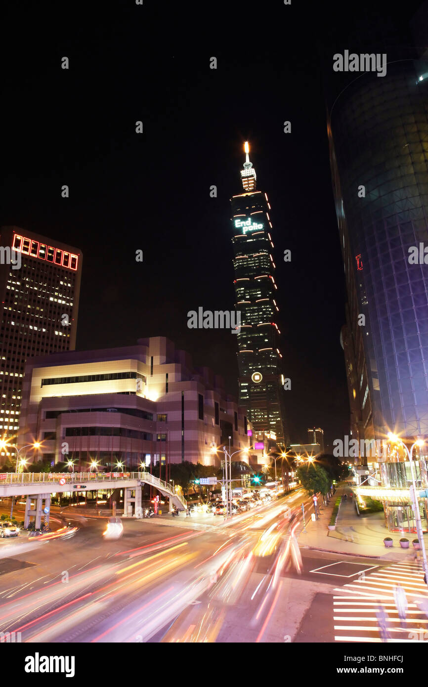 Taipei 101 building skyscraper hi-res stock photography and images - Alamy