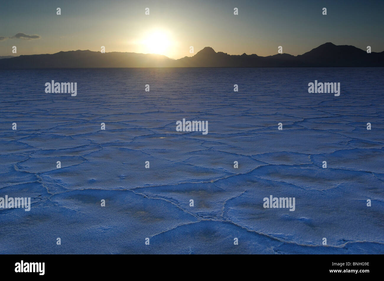 Usa Utah Bonneville Salt Flats Salt Pan Flat White Arid Dry Landscape ...