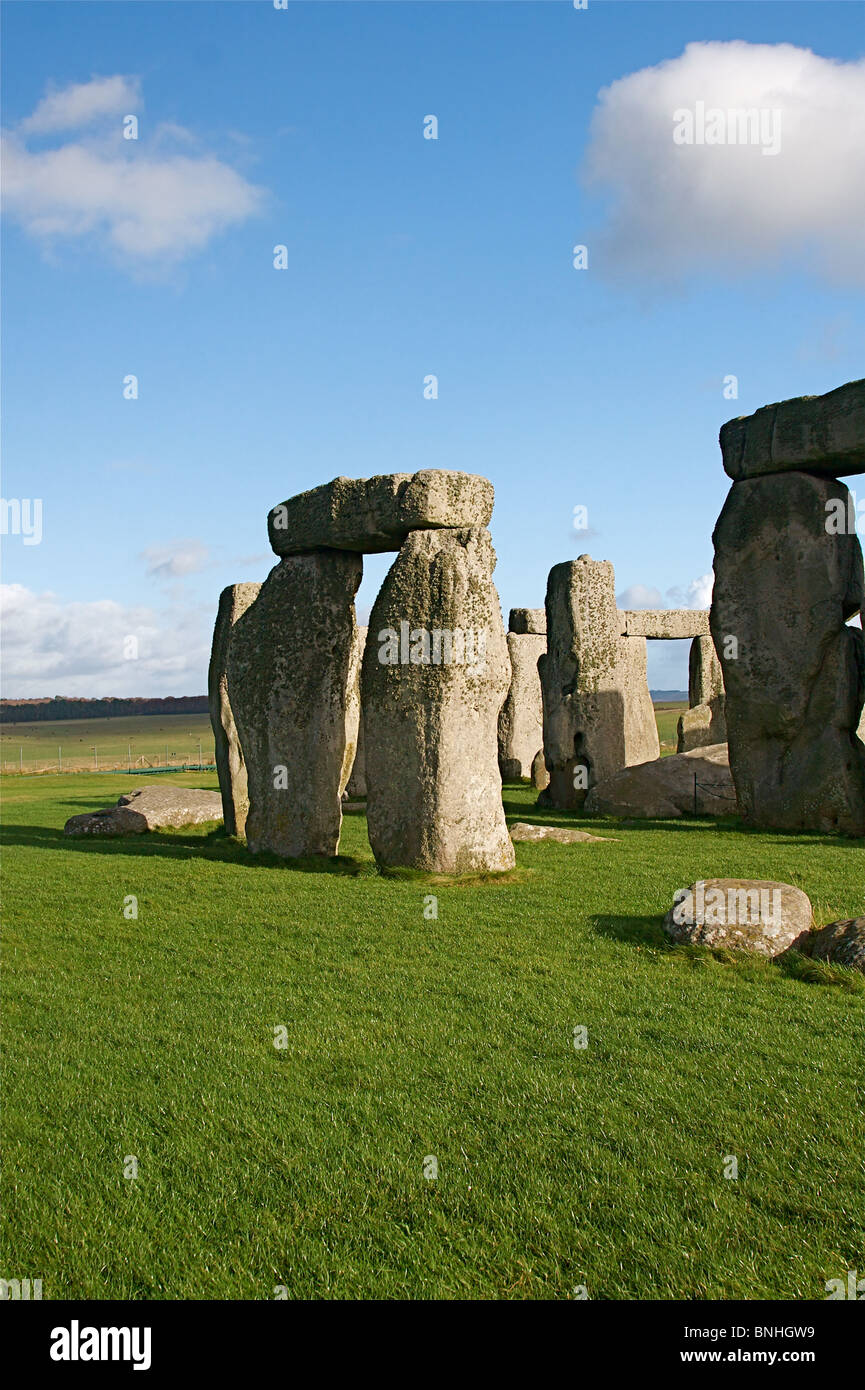 Views of the monolithic stone slabs of Stonehenge Stock Photo - Alamy